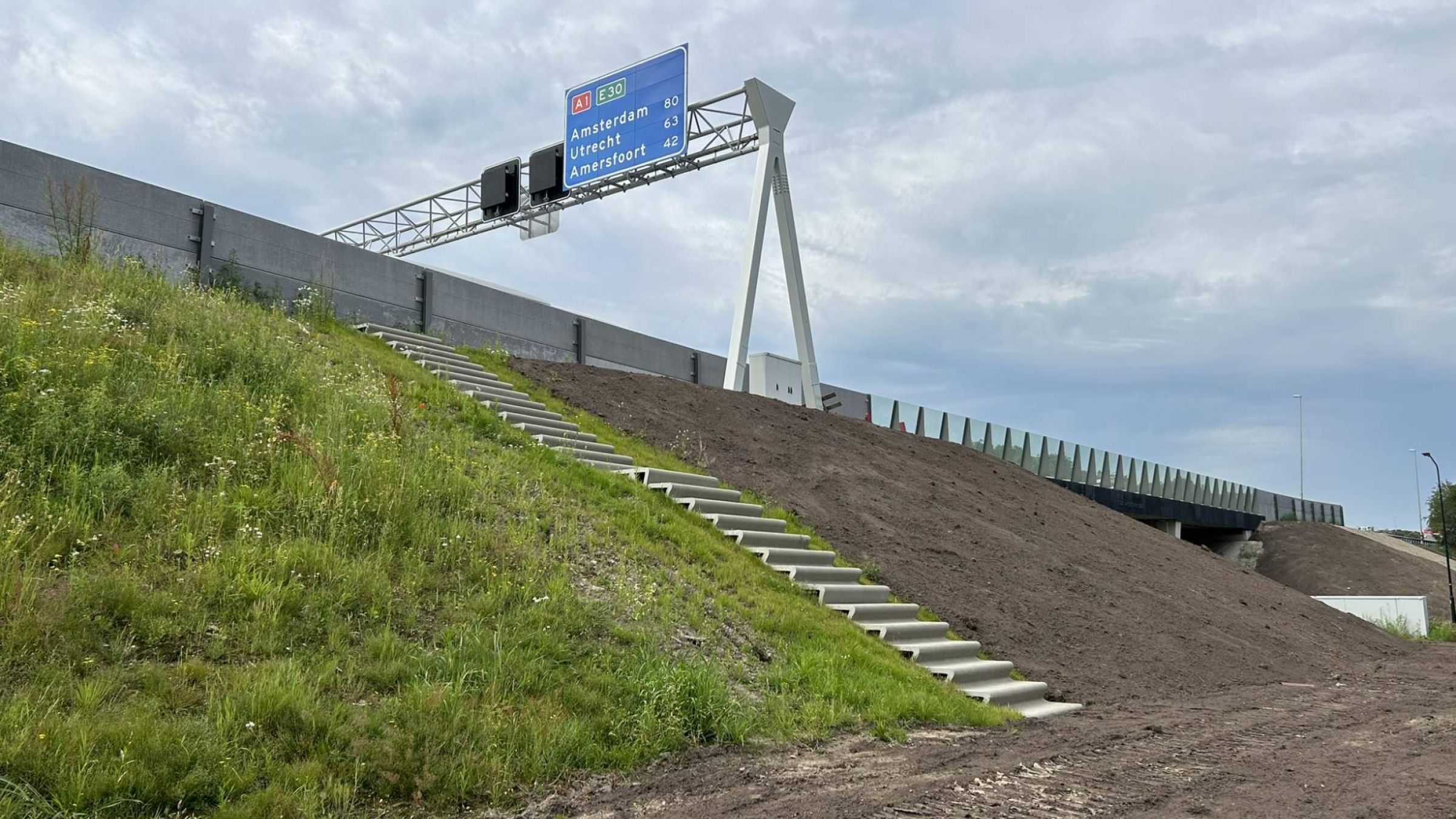 Slopestairs, A1 Apeldoorn-Twello | 3D Concrete printing projects | 3D.Weber